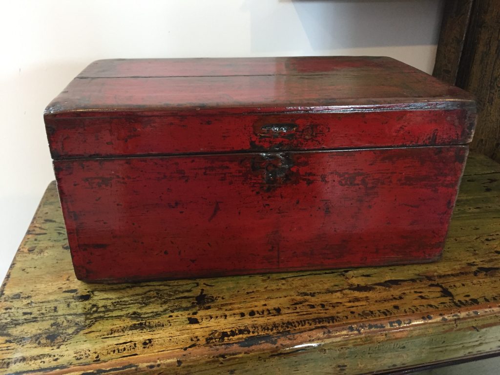 Red Antique Storage Box – NookDeco